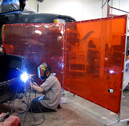 Welding Screens - Portable | UV Light Filter Partitions